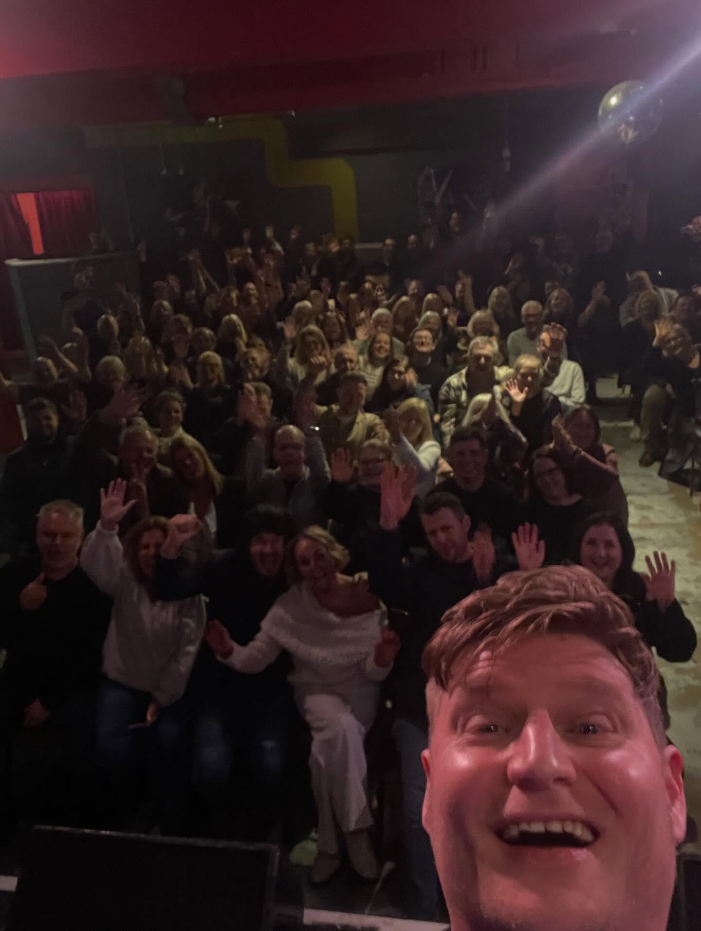 SCOTT BENNETT – Comedian