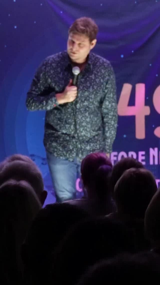 SCOTT BENNETT – Comedian